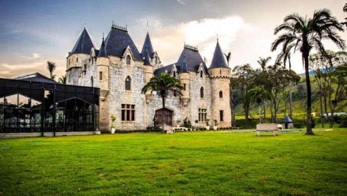Castelos no Brasil para se hospedar e conhecer - Ares do Mundo
